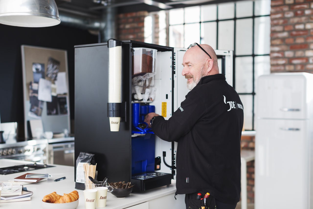 Coffee and coffee solutions for business from a global coffee expert ...